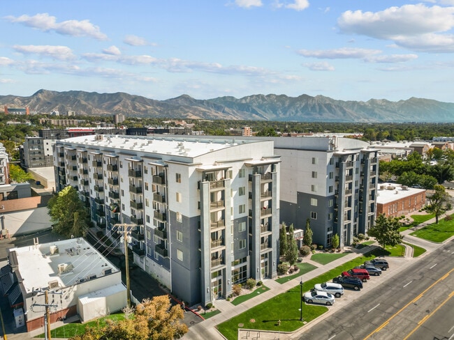 Central City Historic District Apartments for Rent with Hardwood Floors ...