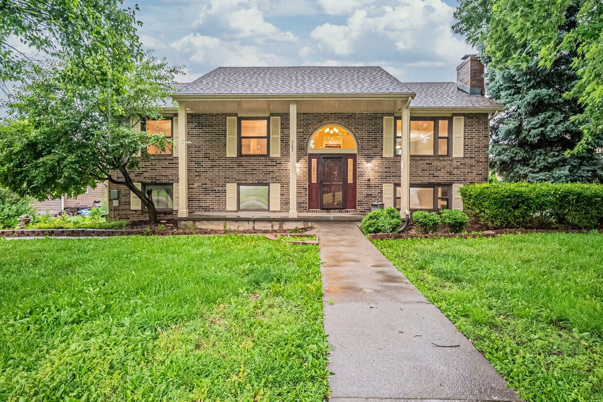 307 Arapahoe Ct, Junction City, KS 66441 - House Rental in Junction ...