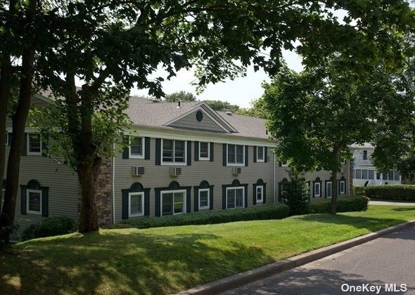 37 Elliott Pl Unit 37-3A, Smithtown, NY 11787 - Room for Rent in ...