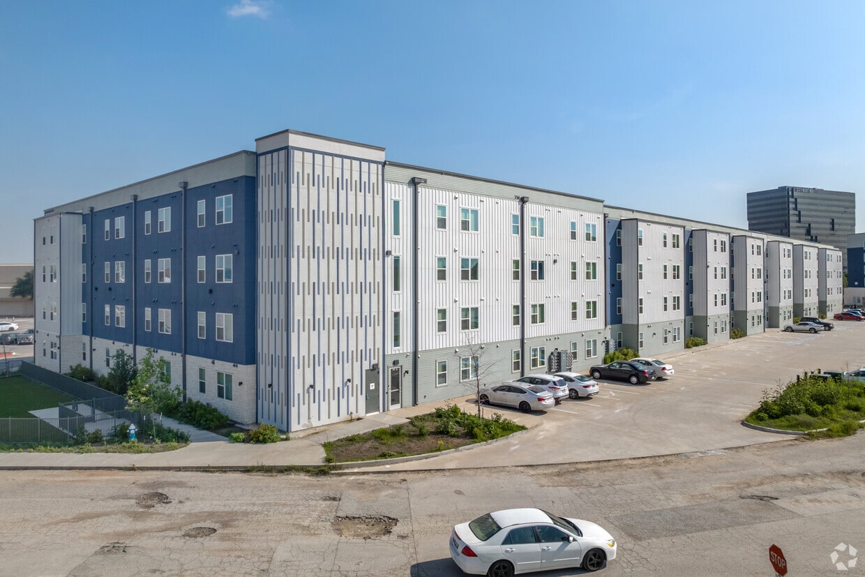 Summit at Renaissance Park - 12121 Greenspoint Dr Houston, TX 77060 ...