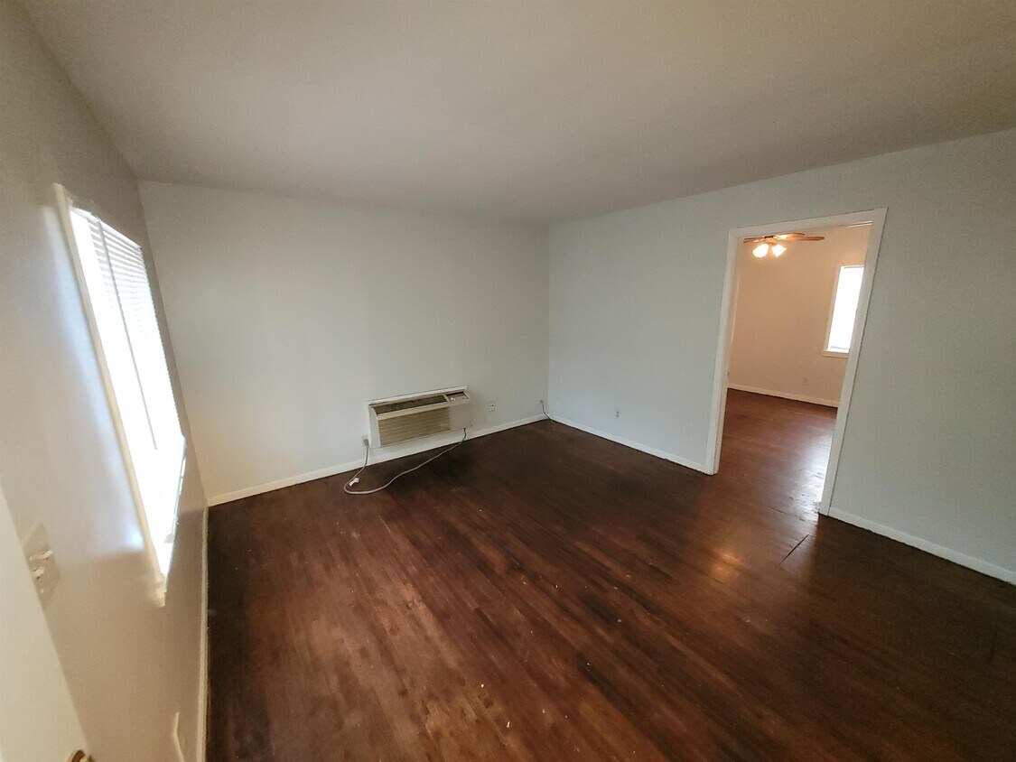 811 S Terrace Dr, Wichita, KS 67218 - House Rental in Wichita, KS ...