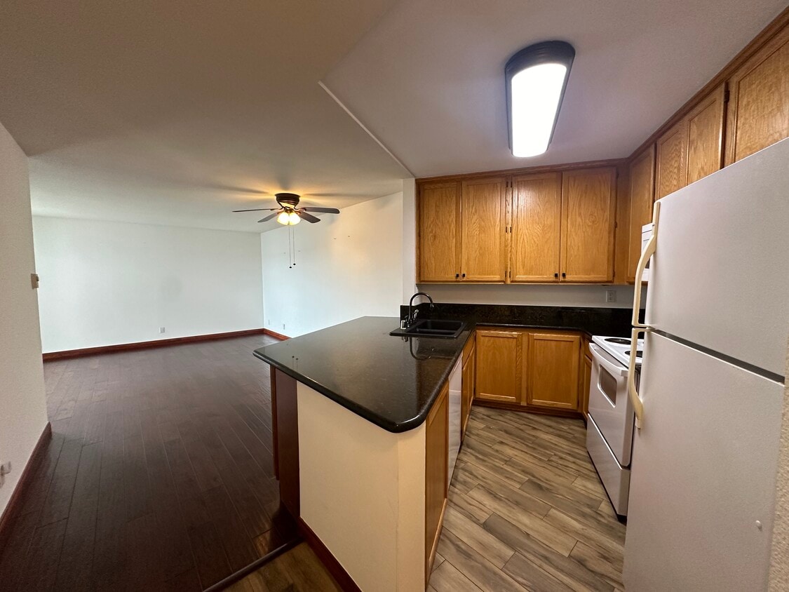 2901 Peninsula Rd Unit 237, Oxnard, CA 93035 - Condo for Rent in Oxnard ...