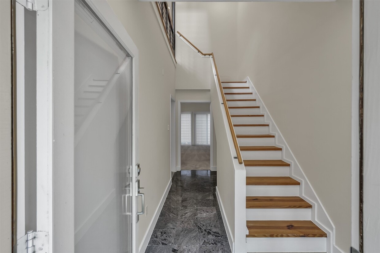 1503 California St Unit B, Houston, TX 77006 - Condo for Rent in ...