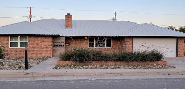 Houses for Rent by Private Owner in Pecos TX - 1 Rentals | Apartments.com