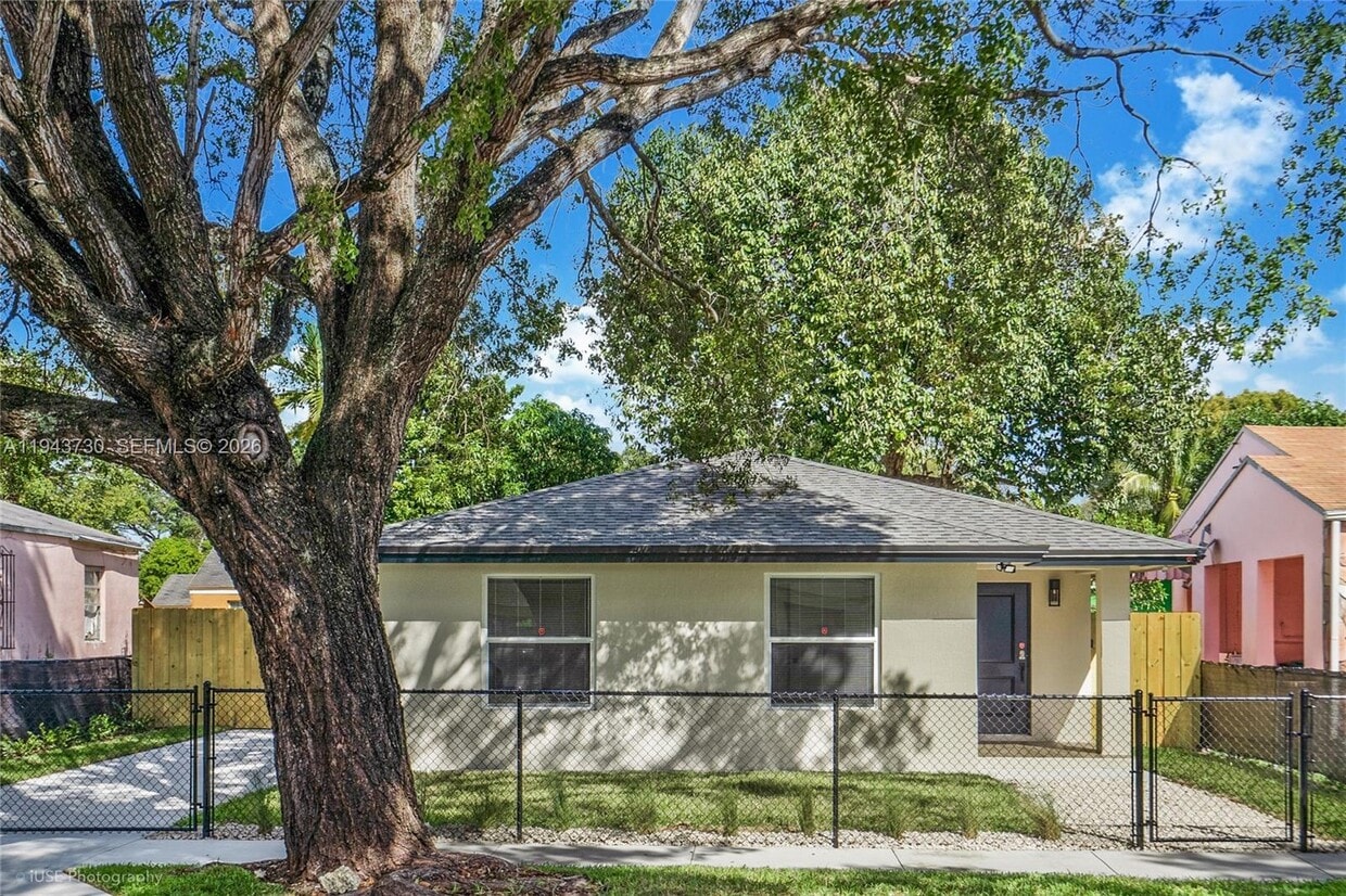 1035 NW 48Th St, Miami, FL 33127 - House Rental in Miami, FL ...