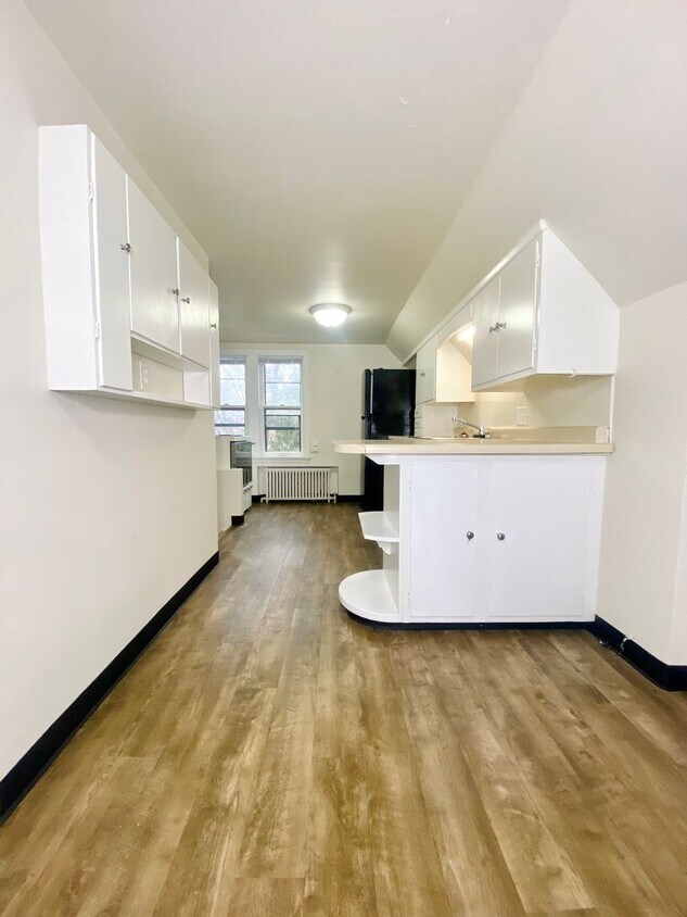 1500 N Appleton St Unit 1502 Upper, Appleton, WI 54911 - Room for Rent ...