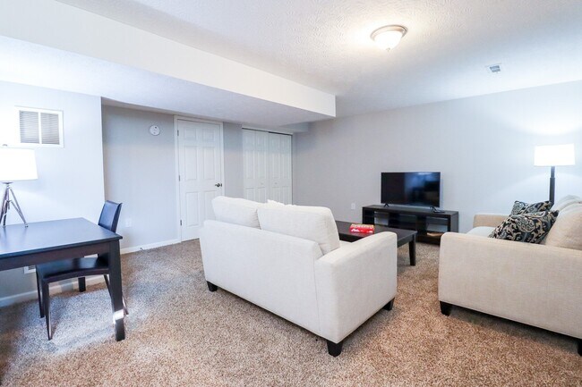 Cheswick Village - Apartments in Powell, OH | Apartments.com