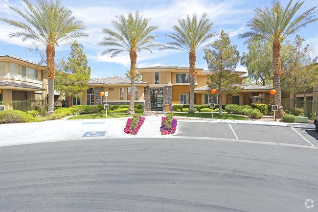 ST. CLAIR Apartments - Las Vegas, NV | Apartments.com