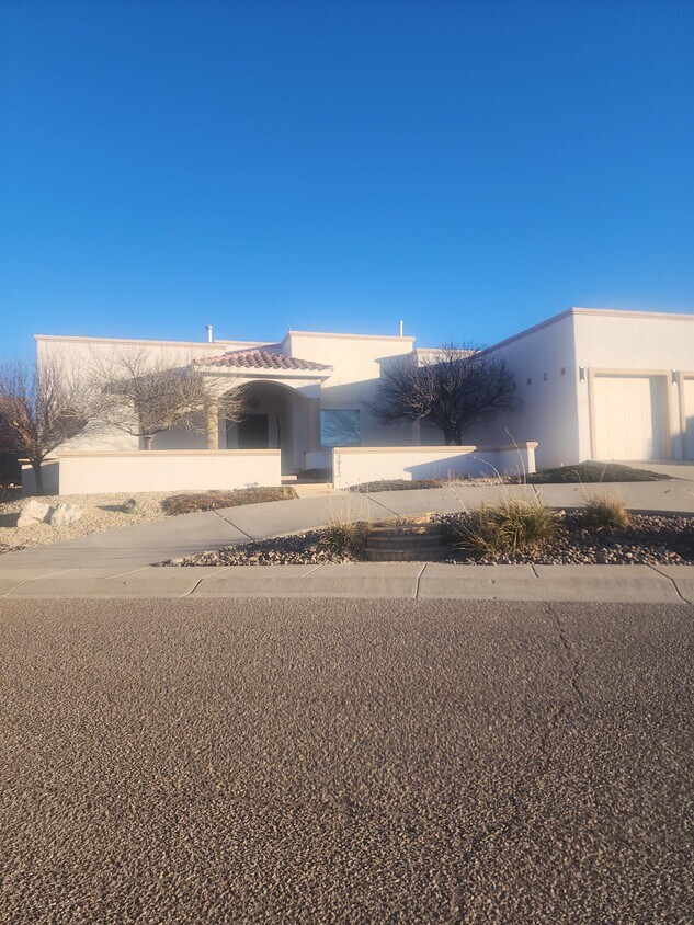2912 Lookout Ridge Dr, Las Cruces, NM 88011 - House Rental in Las ...