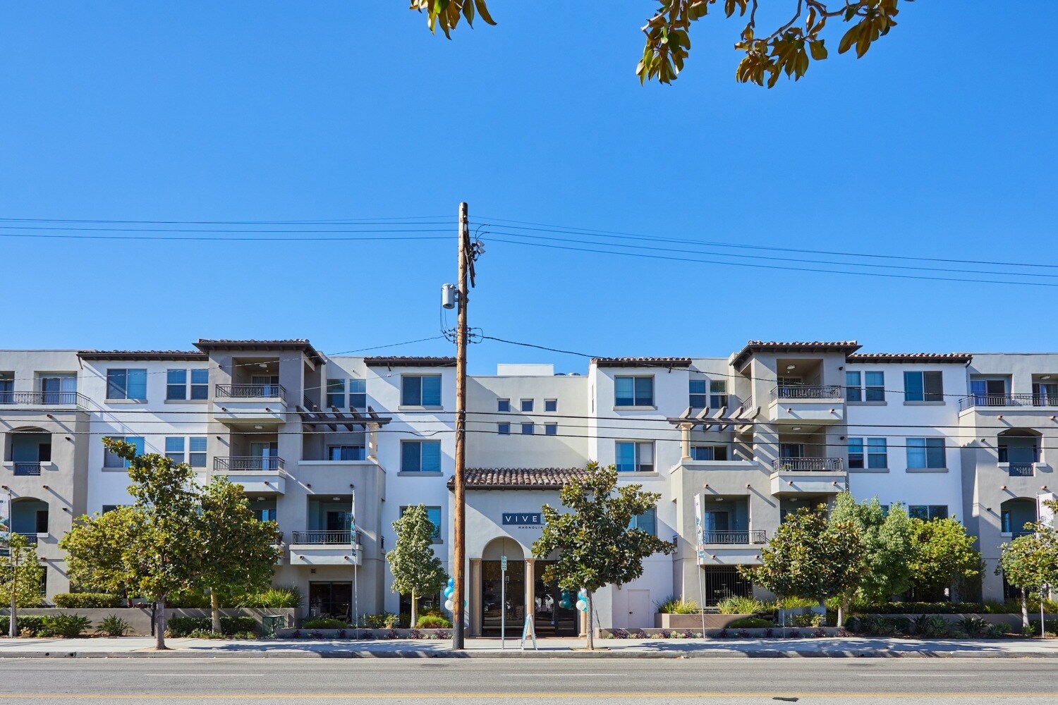 Magnolia Woods Apartments - 14925 Magnolia Blvd Sherman Oaks, CA 91403 ...