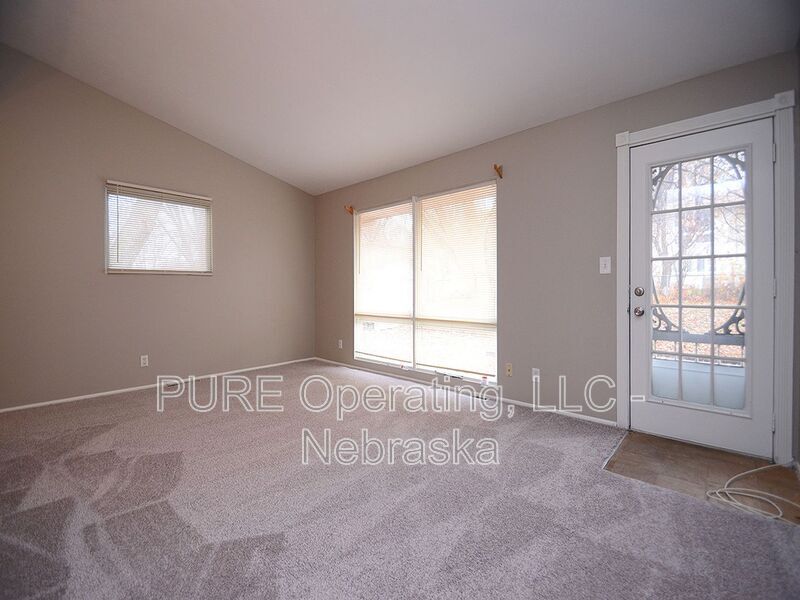 8624 Templeton Dr, Omaha, NE 68134 - House Rental in Omaha, NE ...