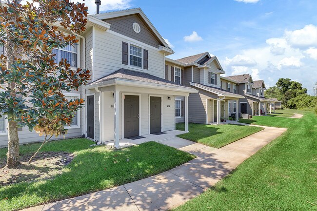 Stuart Pointe Apartments - Jensen Beach, FL | Apartments.com