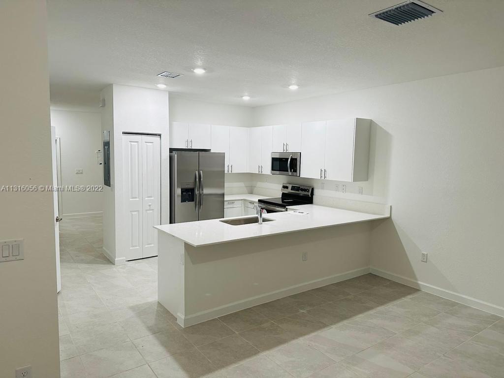 1655 SE 26th Rd, Homestead, FL 33035 - Townhome Rentals in Homestead FL ...