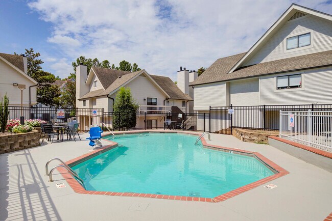 The Spoke at Tyvola Station - Apartments in Charlotte, NC | Apartments.com