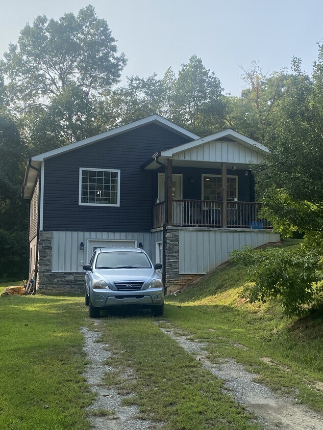 3512 Pine Cove Rd, Old Fort, NC 28762 - House Rental in Old Fort, NC ...