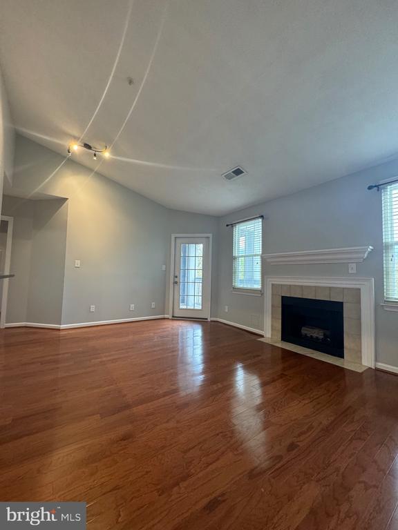 20273 Beechwood Terrace Unit 301, Ashburn, VA 20147 - Room for Rent in ...