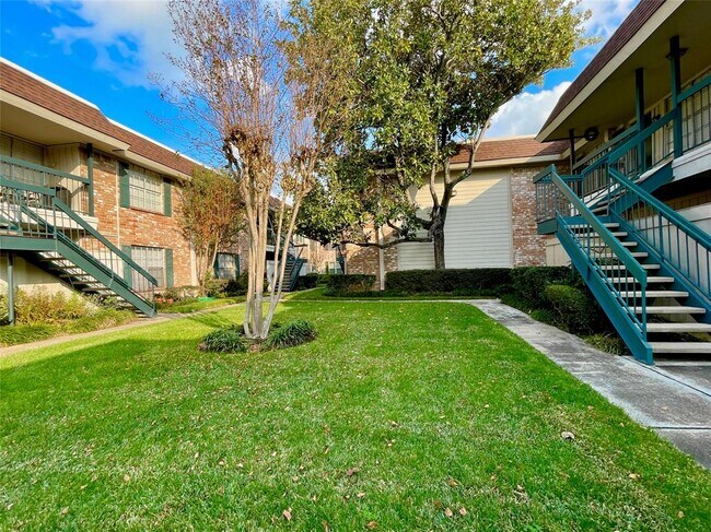 845 Augusta Dr Unit B-47, Houston, TX 77057 - Condo for Rent in Houston ...