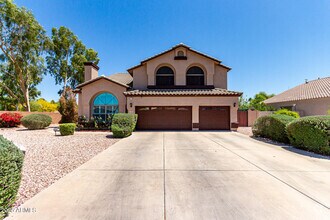 Allen Ranch Apartments for Rent with a Swimming Pool - Gilbert, AZ ...
