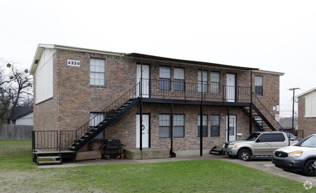 Cockrell Hill Apartments Apartments - Dallas, TX | Apartments.com