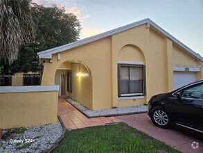 Lakes of the Meadow Villa Homes Gated Apartments for Rent - Miami, FL - 5 Rentals | Apartments.com