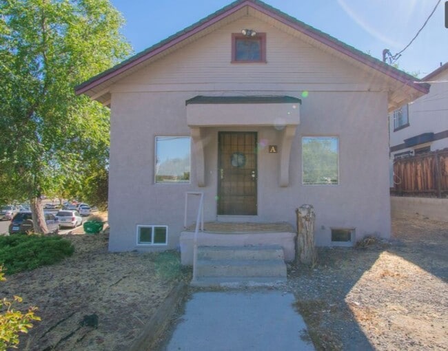 Campus Heights Apartments for Rent with a Yard - Reno, NV - Updated ...