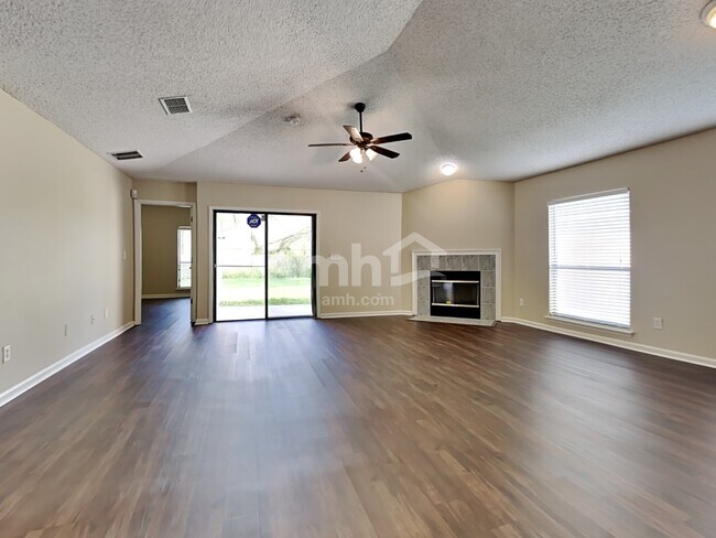 945 Cherry Point Way, Jacksonville, FL 32218 | Apartments.com