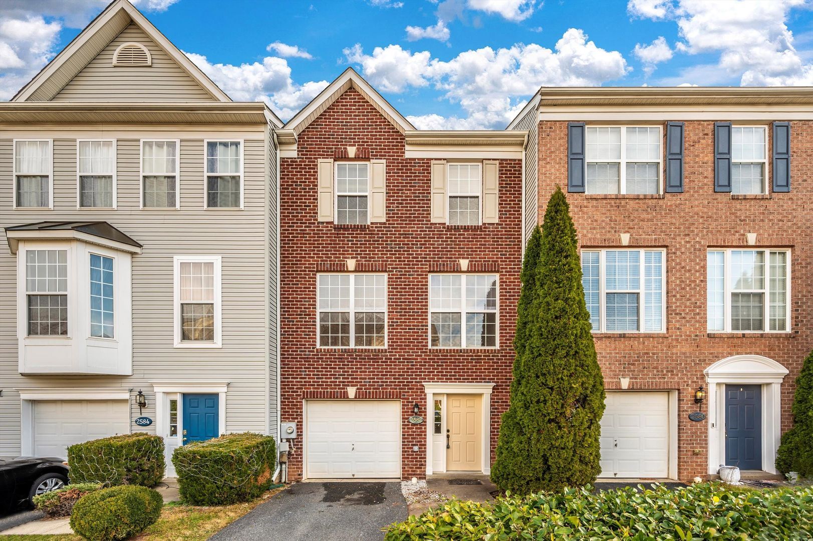 2582 Carrington Way, Frederick, MD 21702 - Townhome Rentals in ...