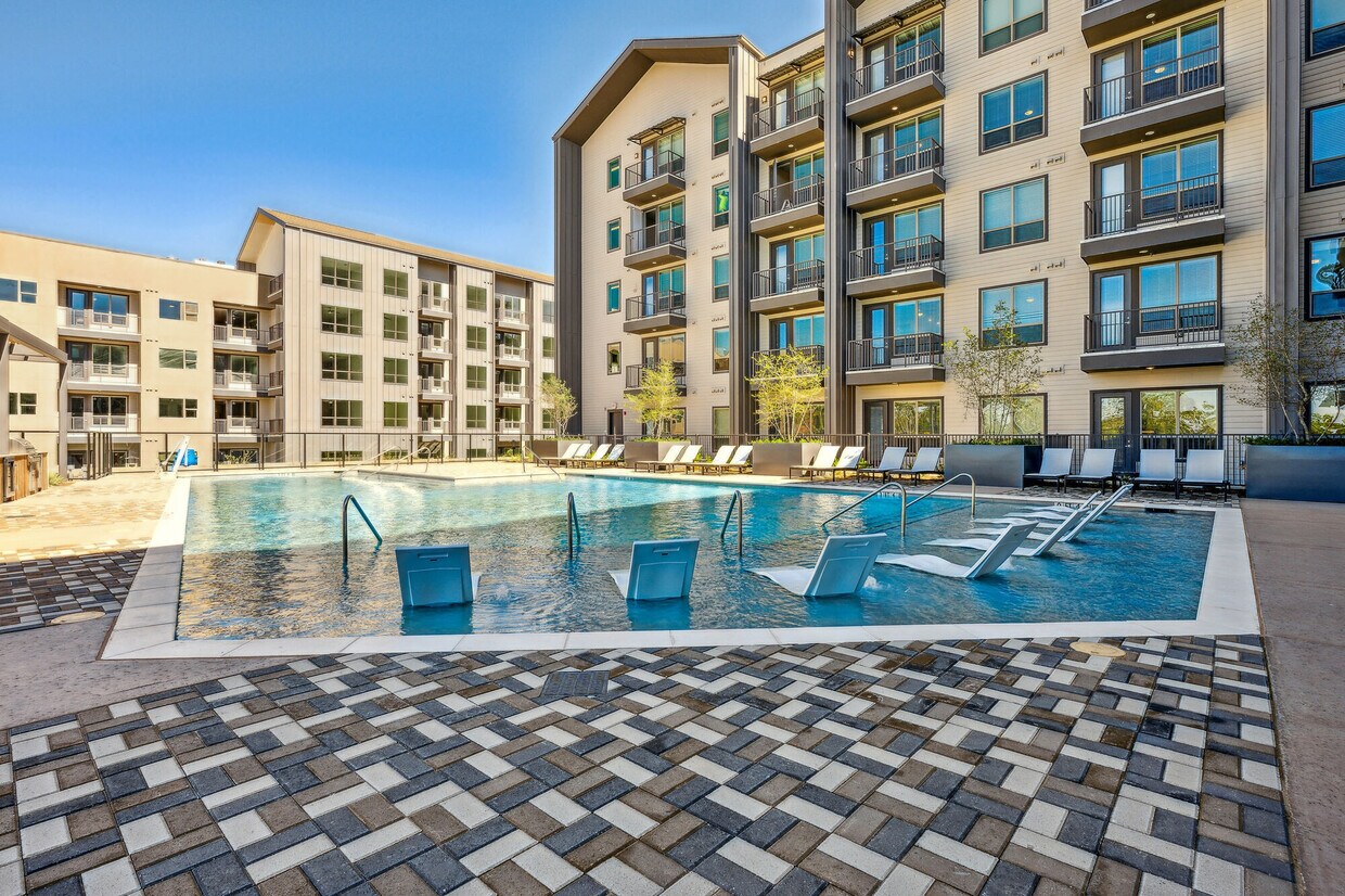 Crystal Springs - Apartments in Fort Worth, TX | Apartments.com