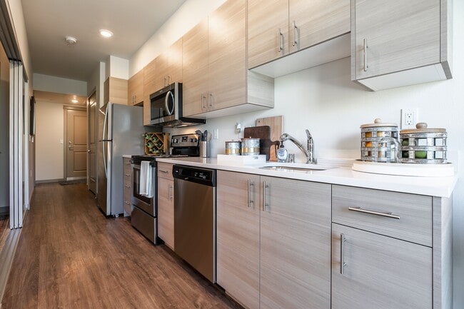 Del Mar Gated Apartments for Rent - Kent, WA - Updated Today ...