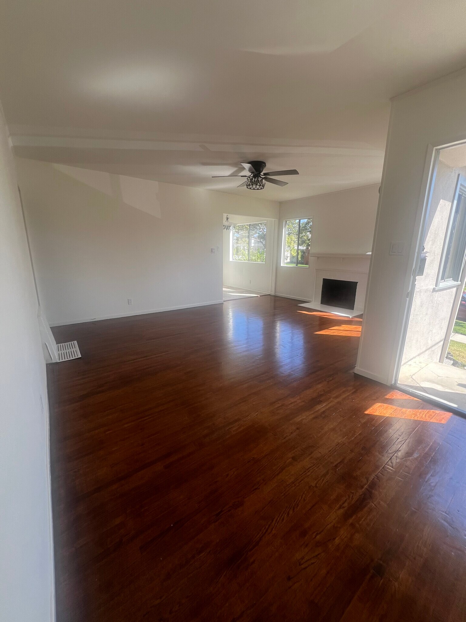 720 N Maria Ave, Redondo Beach, CA 90277 - House Rental in Redondo ...