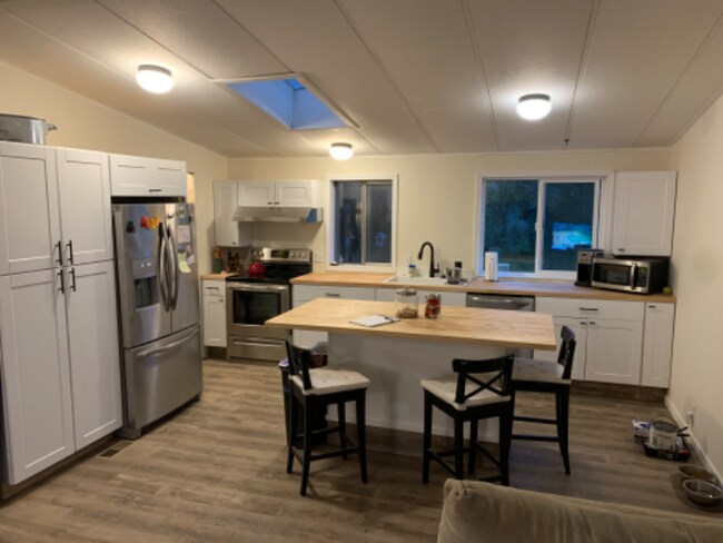 4933 Maple Dr, Sweet Home, OR 97386 | Apartments.com