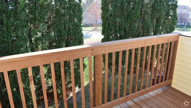 Baxter Highlands Apartments for Rent with a Swimming Pool - Madison, WI ...