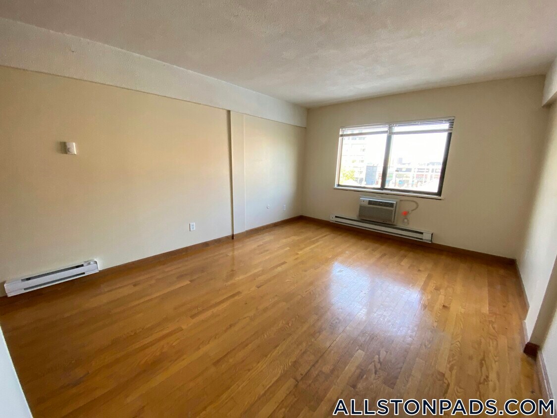 1110 Commonwealth Ave Unit 210, Boston, MA 02215 | Apartments.com