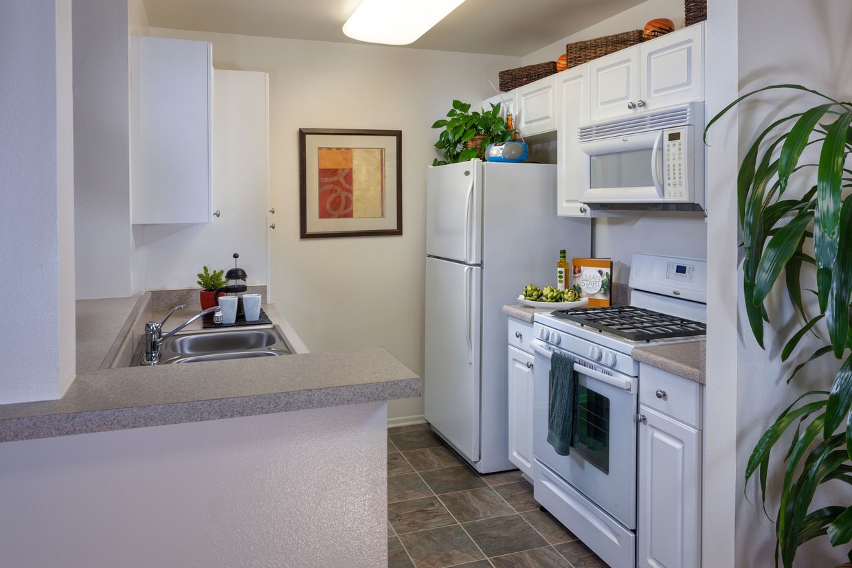 Terra Vista Apartments - 10935 Terra Vista Pky Rancho Cucamonga, CA ...