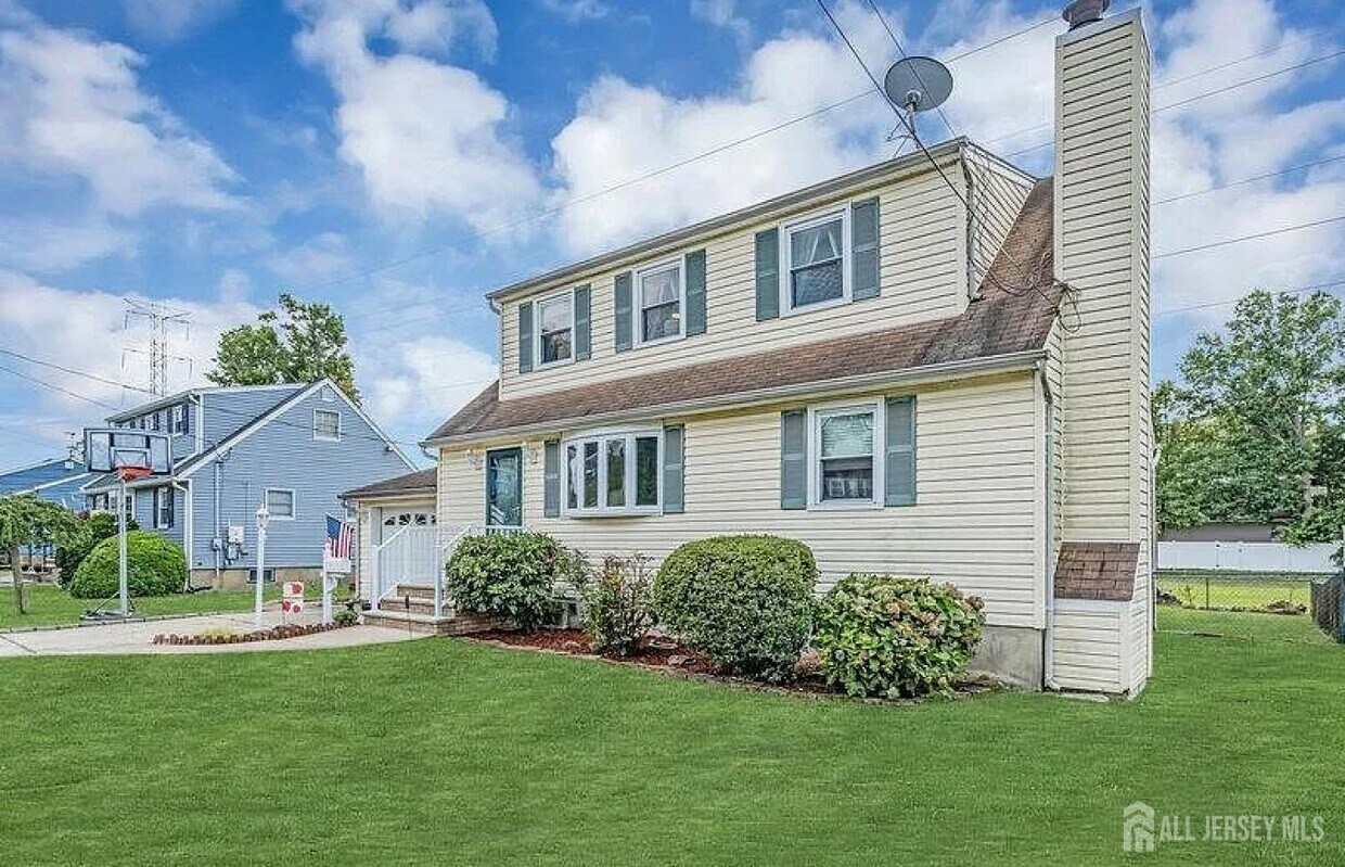 16 Deerwood Ave, Edison, NJ 08817 - House Rental in Edison, NJ ...