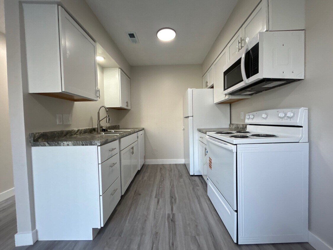 Southern Hills Townhomes Townhomes for Rent - Junction City, KS ...