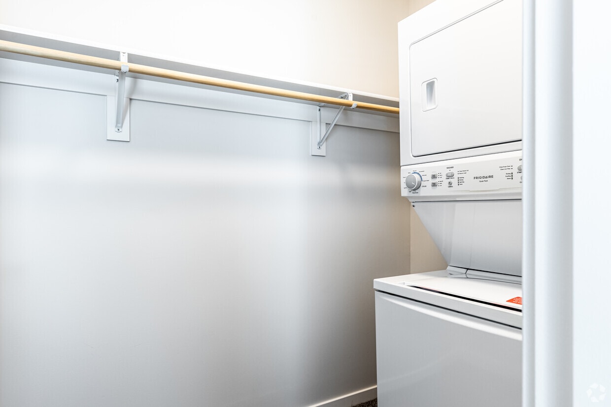 Lofts at Fox Ridge - 200 N Fox Ridge Dr Raymore, MO 64083 | Apartments.com