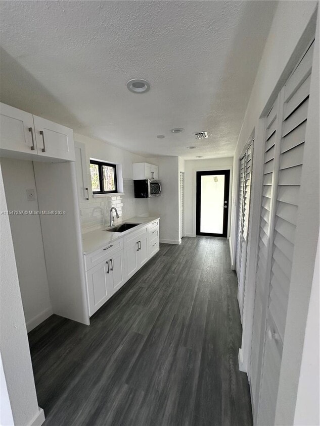 3689 William Ave Unit 3689, Miami, FL 33133 - Room for Rent in Miami ...