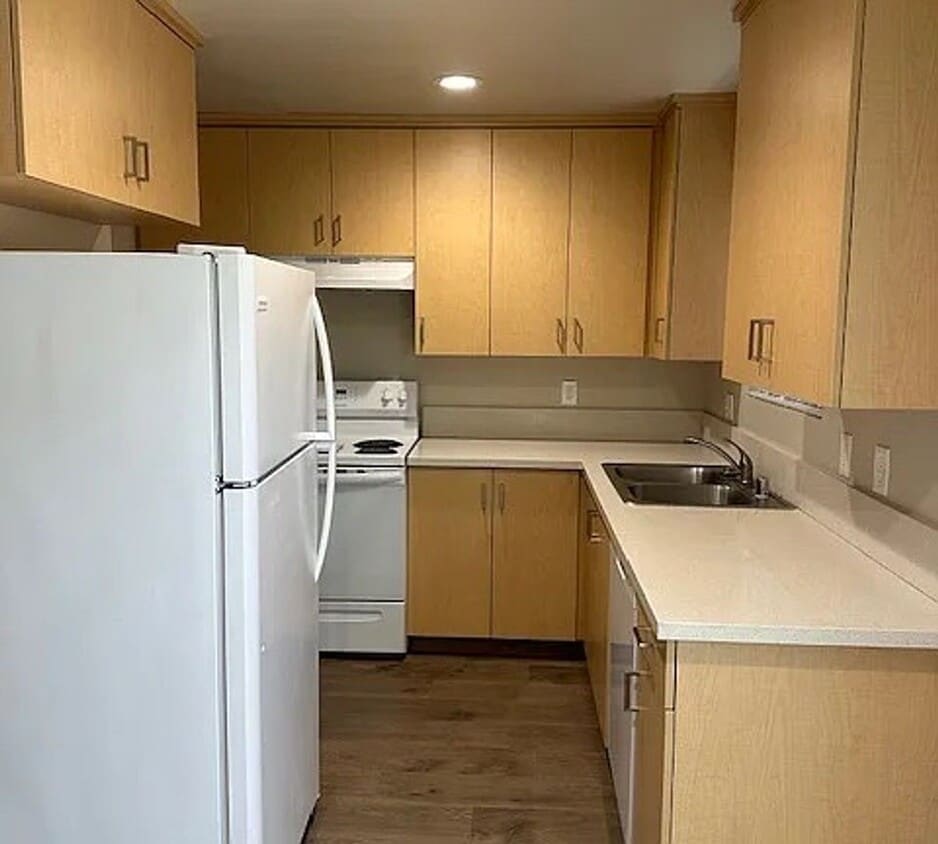 578 N Brown St Unit 578 Brown St, Hanford, CA 93230 - Room for Rent in ...