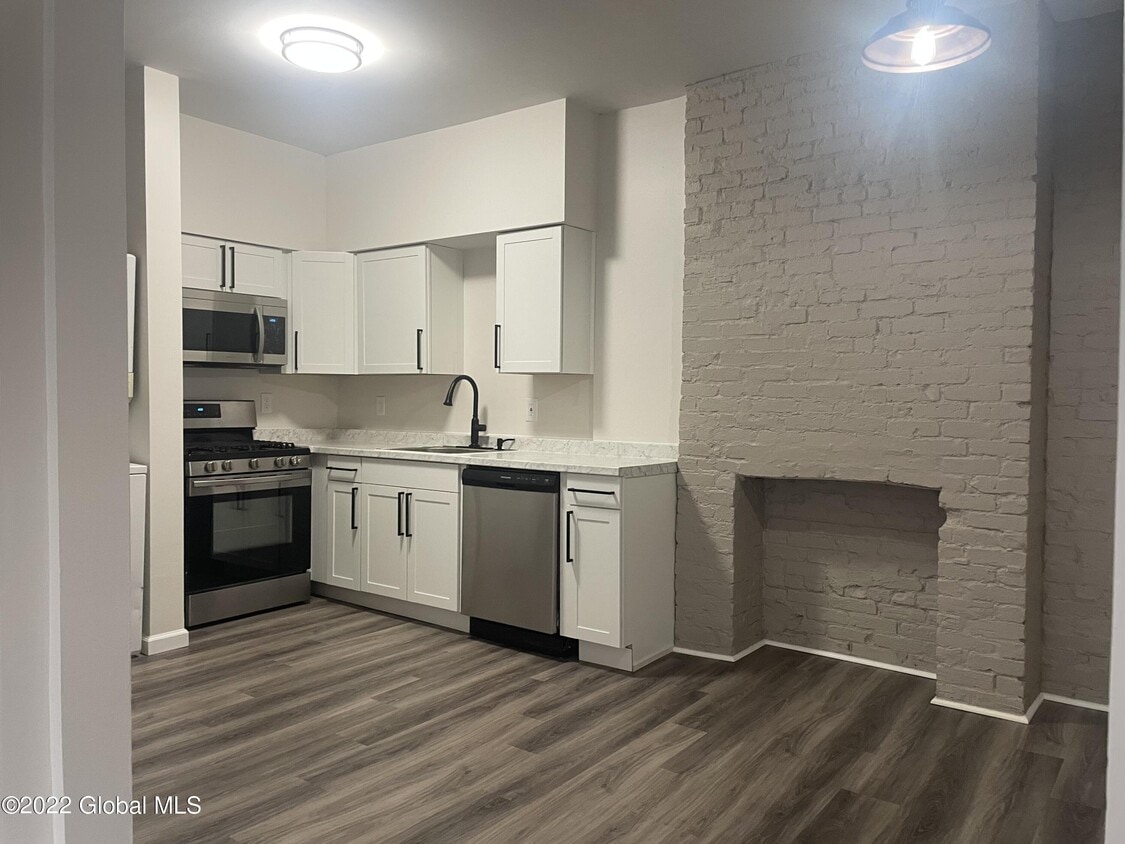 120 Philip St Unit FL 2, Albany, NY 12202 - Room for Rent in Albany, NY ...