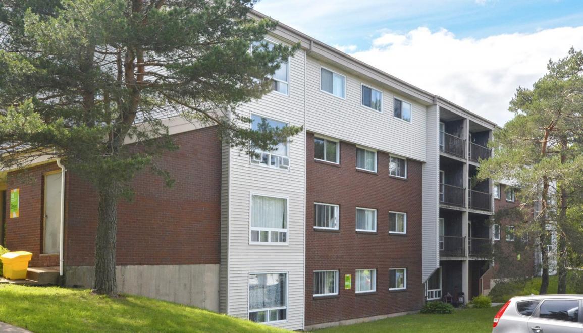 10-214 Harlington Crescent Appartements - 10-214 Harlington Cres ...