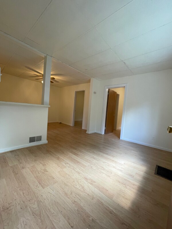 917 W Cross St Unit 2, Ypsilanti, MI 48197 | Apartments.com 917 W Cross St Unit 2, Ypsilanti, MI 48197 | Apartments.com