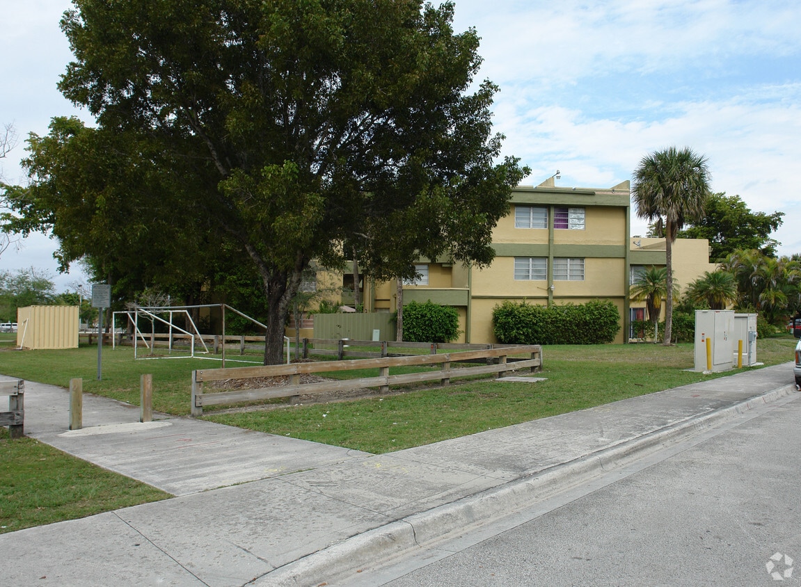 13300 SW 47th St, Miami, FL 33175 - 13300 SW 47th St Miami, FL 33175 ...