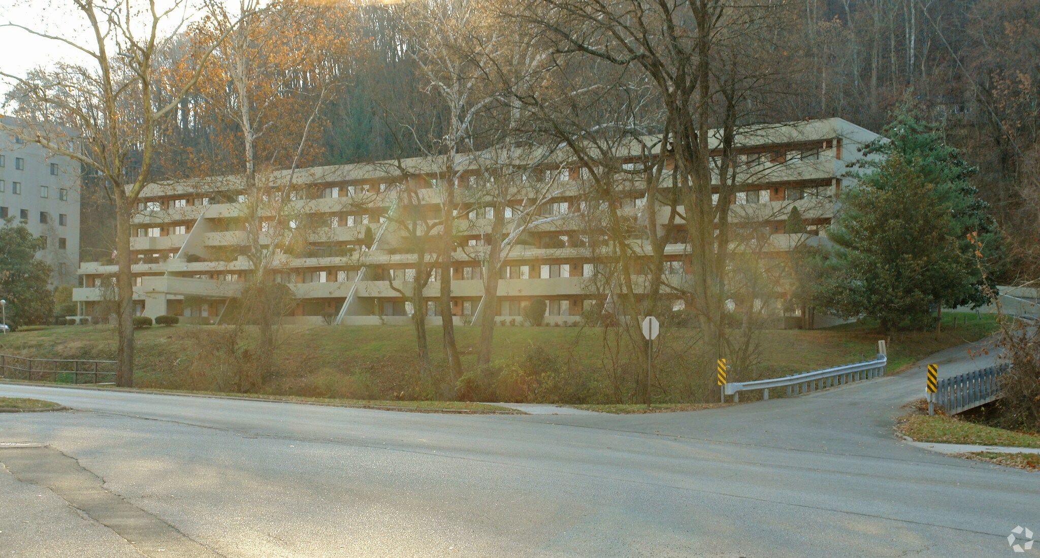 Whitaker Square - 699 Whitaker Blvd W Huntington, WV 25701 | Apartments.com