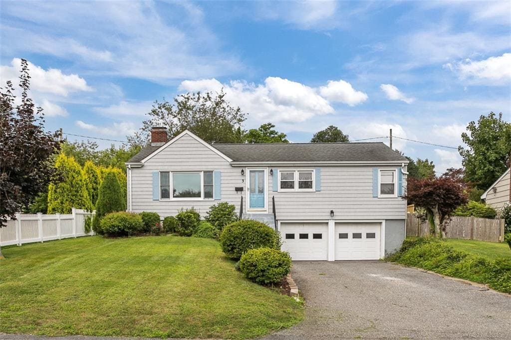 3 Sherri Ln, Middletown, RI 02842 - House Rental in Middletown, RI ...