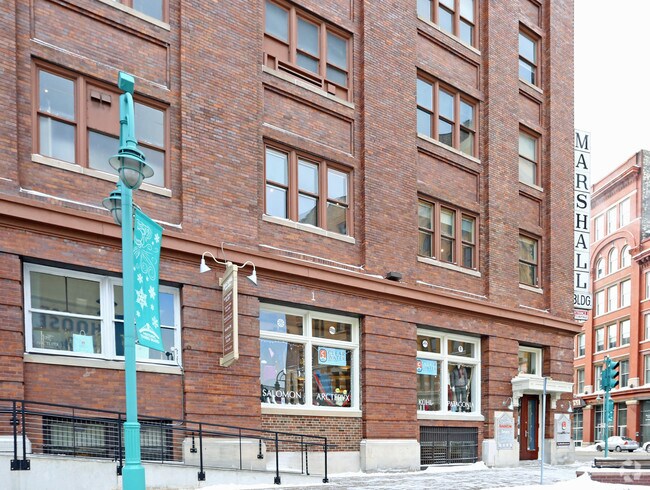 Riverview Lofts Rentals - Milwaukee, WI | Apartments.com