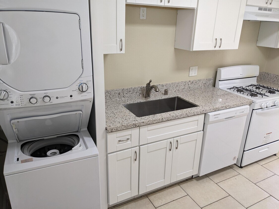 4219-42235 Winona Ave Unit 4219, San Diego, CA 92115 - Room for Rent in ...