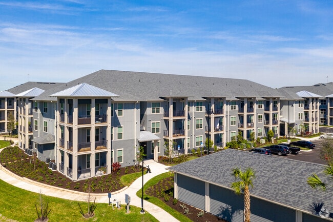 Viridian at Bonita Springs - 28000 Crest Preserve Cir Bonita Springs ...