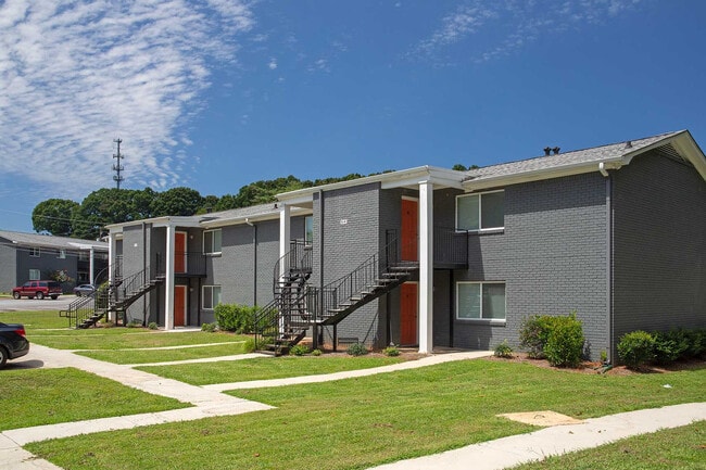 Flats at East Atlanta - 2536 Flat Shoals Rd Decatur, GA - Apartments ...