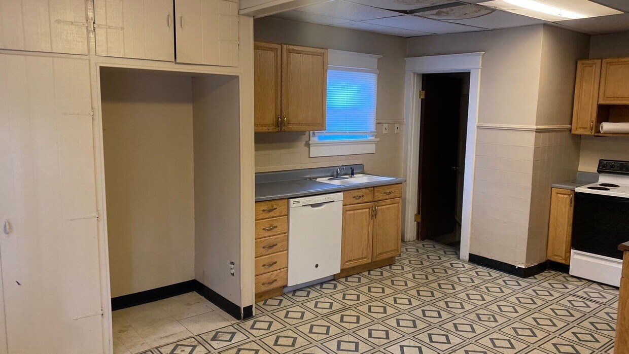 2017 Mayfair Rd, Dayton, OH 45405 - House Rental in Dayton, OH ...